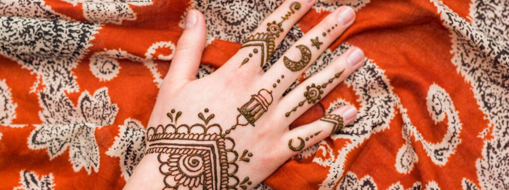 Henna Design Course – Threading Waxing Training